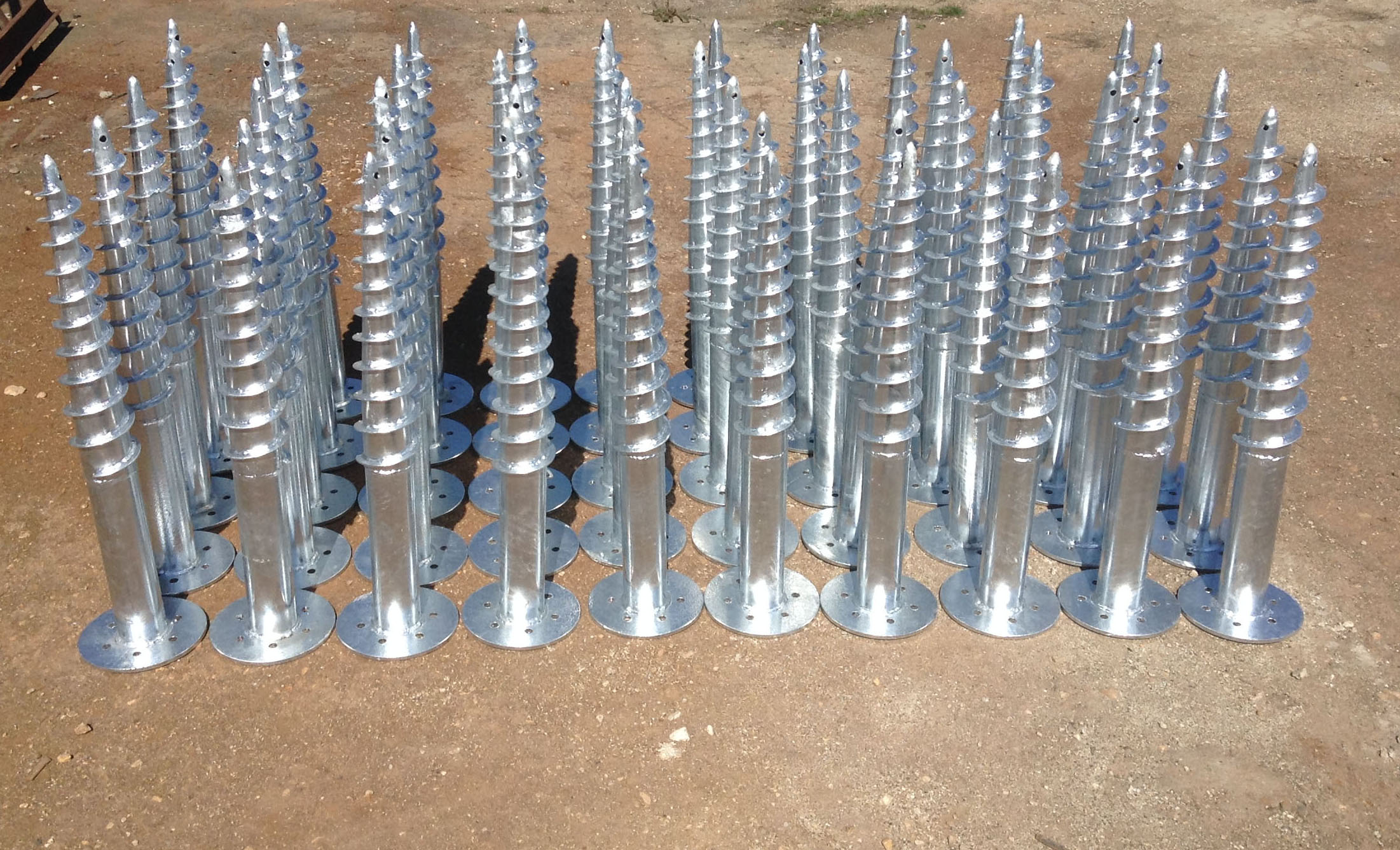 Suruburi de fundatie